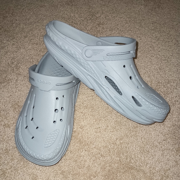 CROCS | Shoes | Unisex Crocs Light Gray Clogs Men 12 Women | Poshmark